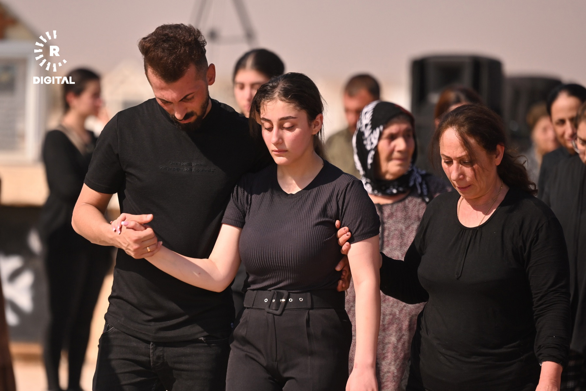 Hamdaniya wedding fire: bride, groom make first... | Rudaw.net