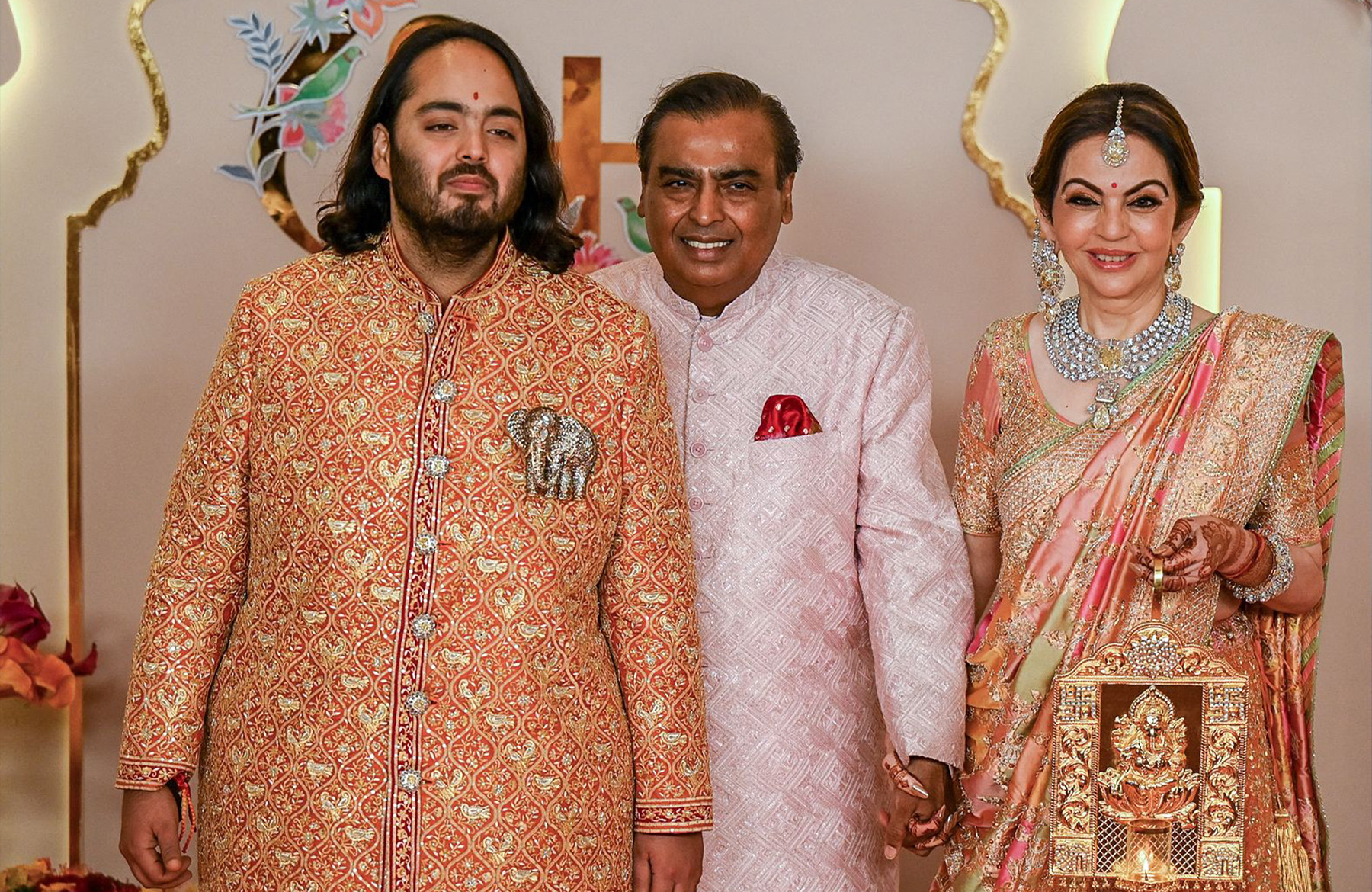 FOTO - Asya'nın en zengini Ambani'nin oğlunun... | Rudaw.net