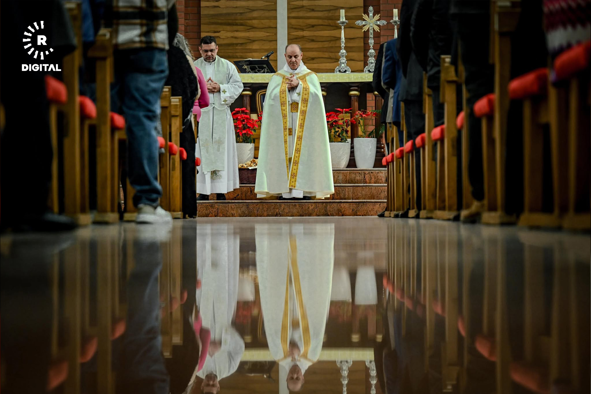 Christians in Erbil celebrate Christmas with joy,... | Rudaw.net
