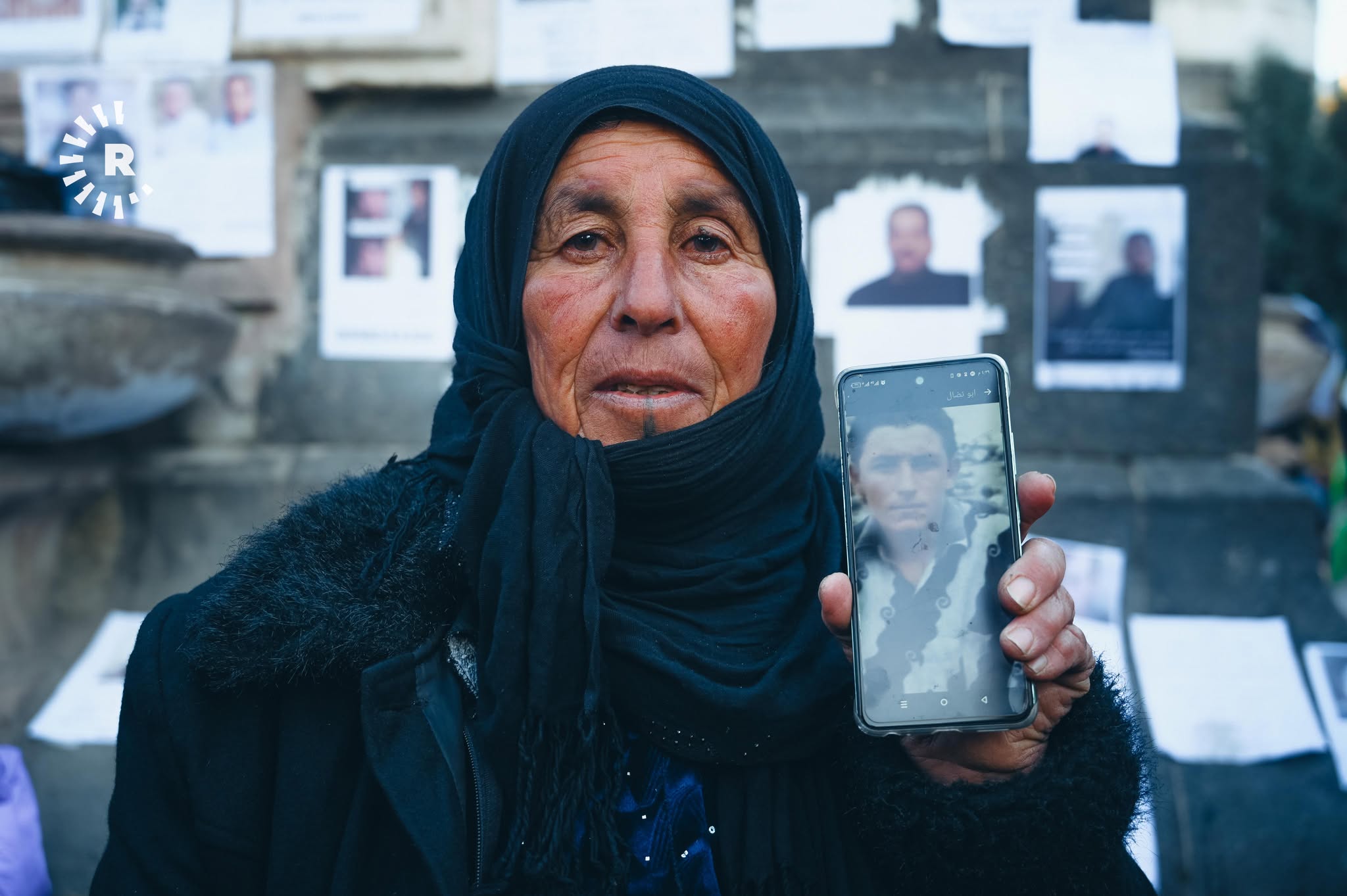Syrians search of missing family members after... | Rudaw.net