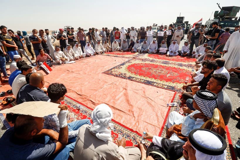 Basra protesters block roads, burn tires | Rudaw