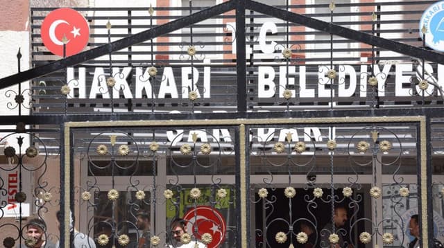 Hakkari Belediyesi’nde eski kayyum gitti, yeni kayyum belli oldu | Rudaw