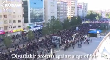 Protests in Diyarbakir against siege of Sur by... | Rudaw.net
