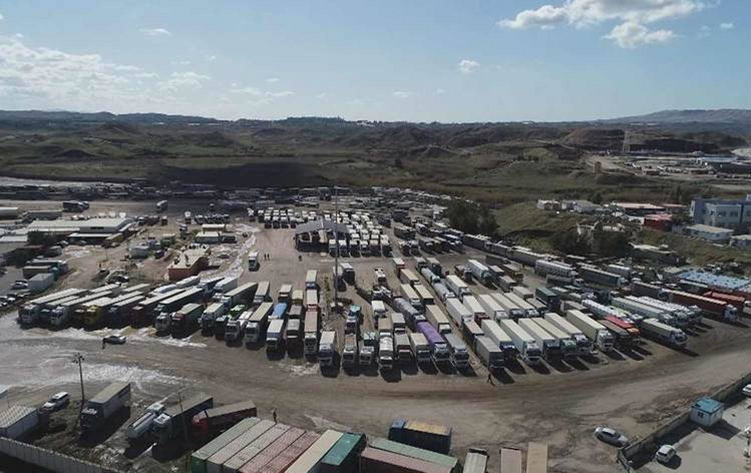 KRG temporarily closes key border crossing with... | Rudaw.net