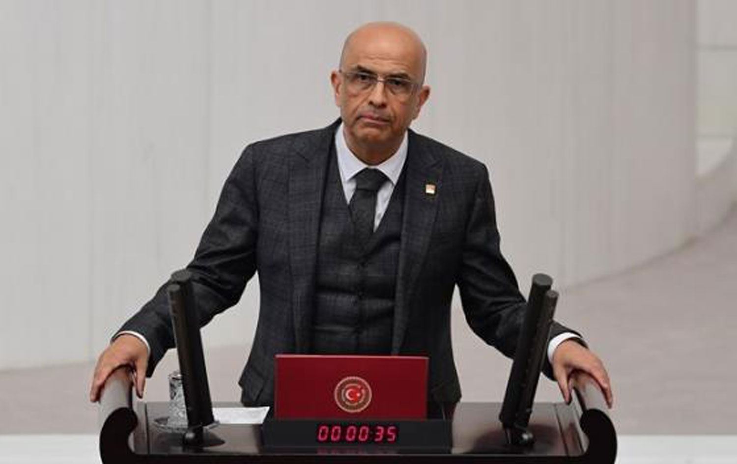 Enis Berberoğlu yeniden milletvekili oldu | Rudaw.net