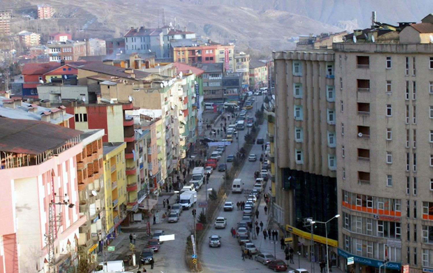 Hakkari'de gösteri ve yürüyüşler 1 gün süreyle... | Rudaw.net