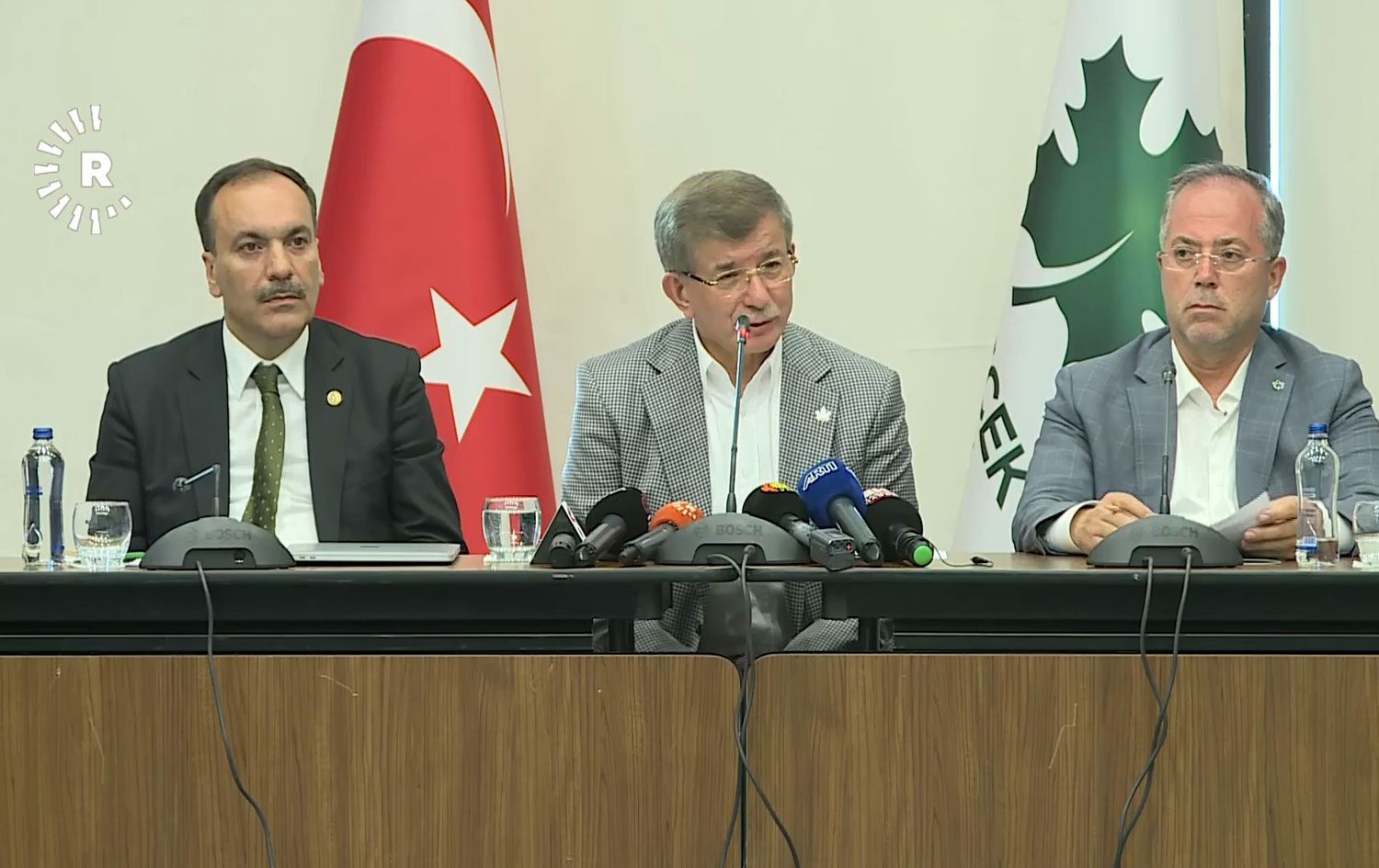 Davutoglu ji bo çareseriya pirsa Kurd 10 xal... | Rûdaw.net