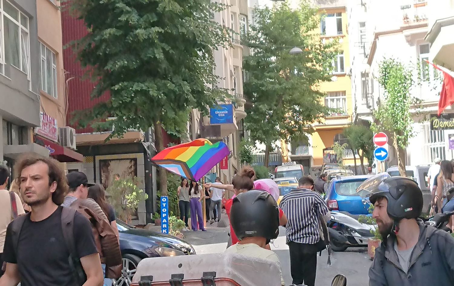 Turkey police break up Istanbul Pride march,... | Rudaw.net