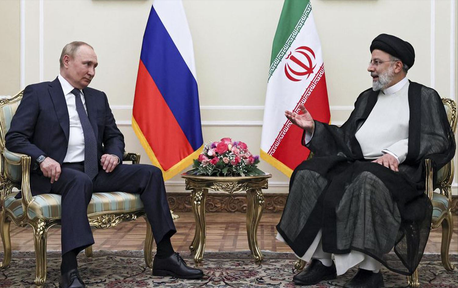 Raisi, Putin discuss boosting bilateral ties | Rudaw.net