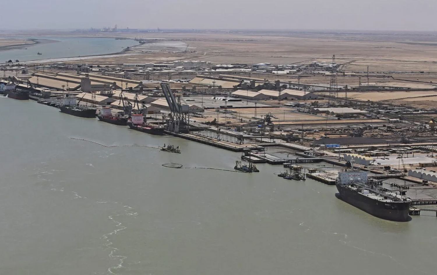 Iraq developing Umm Qasr port a ‘threat to Iran:’... | Rudaw.net