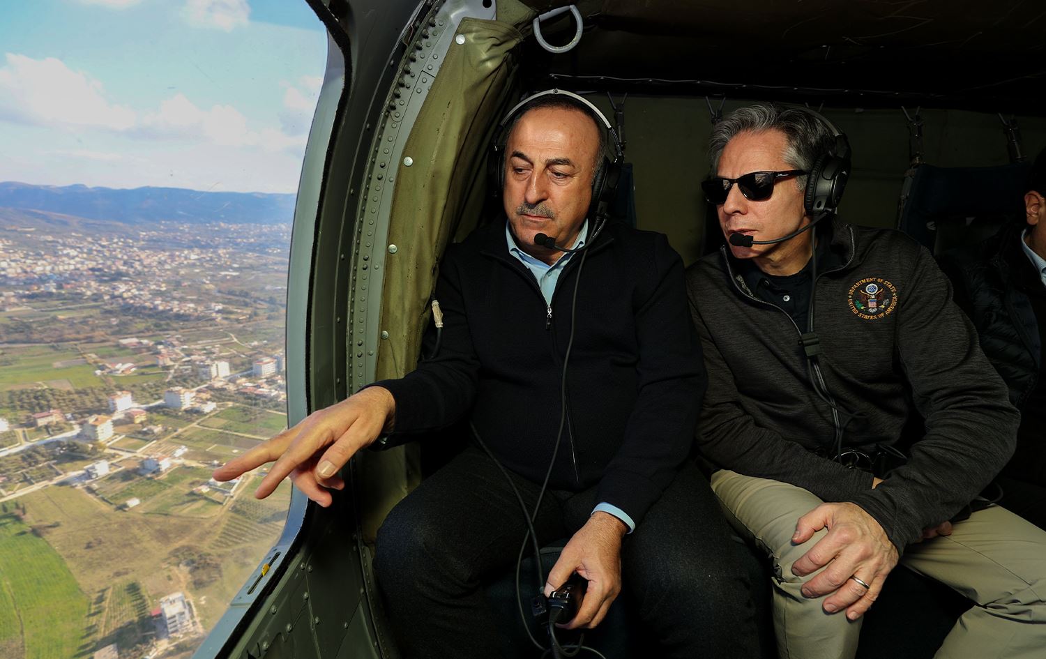 Wezîrê Derve yê Amerîkayê serdana herêma erdhejê... | Rûdaw.net