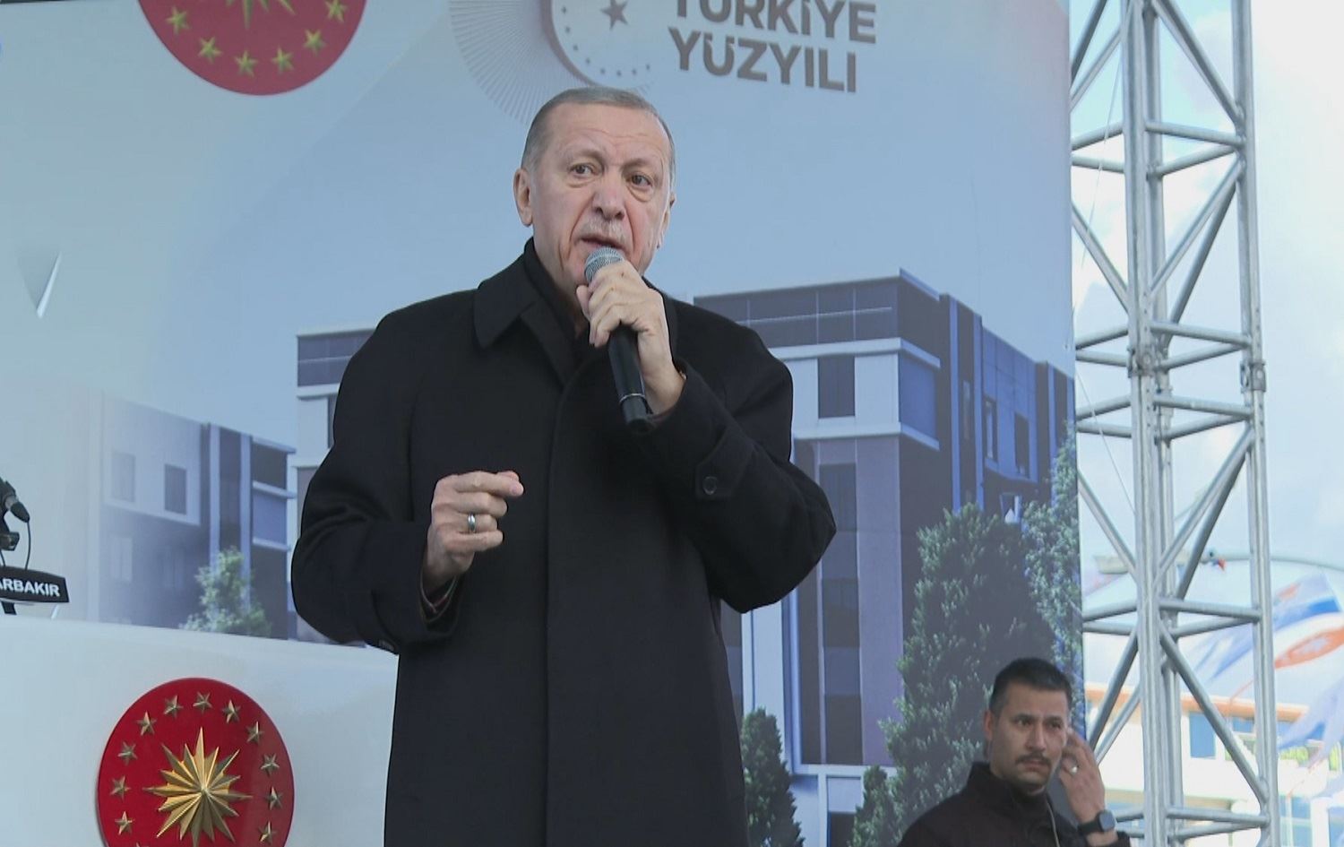Erdogan: Em dê tu caran nehêlin li vî welatî... | Rûdaw.net
