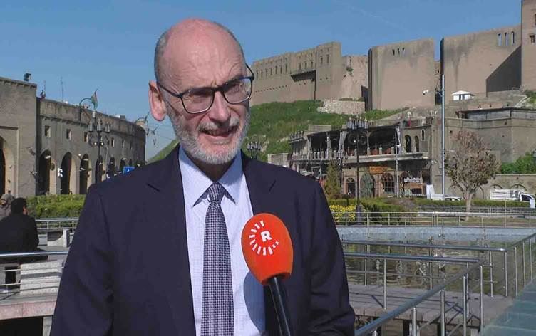 Stephan Hitchen: Newroz sembola gelê Kurd e | Rûdaw.net