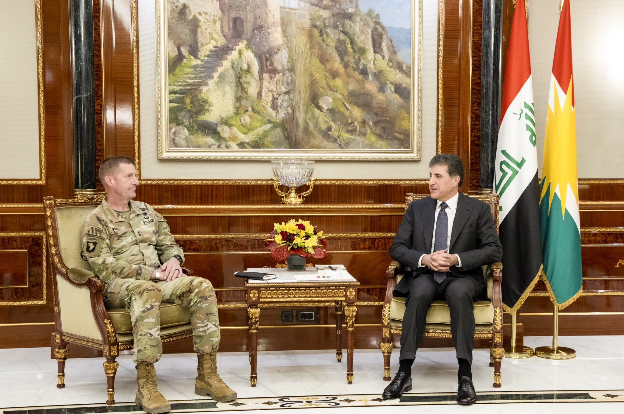 President Barzani, coalition commander discuss... | Rudaw.net